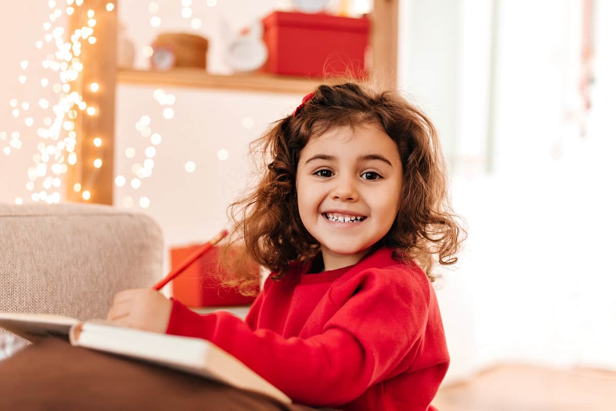 How To Teach Writing To Left handed StudentsMaking English Fun