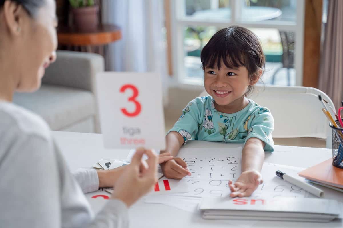 How to Teach CVC Words to Children with activities and games.Making ...